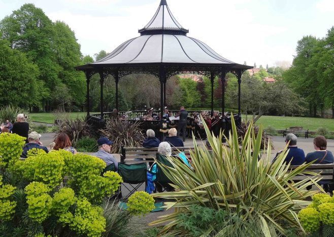 Music in Carr Bank park | Mansfield, Mansfield Leisure | Our Mansfield ...