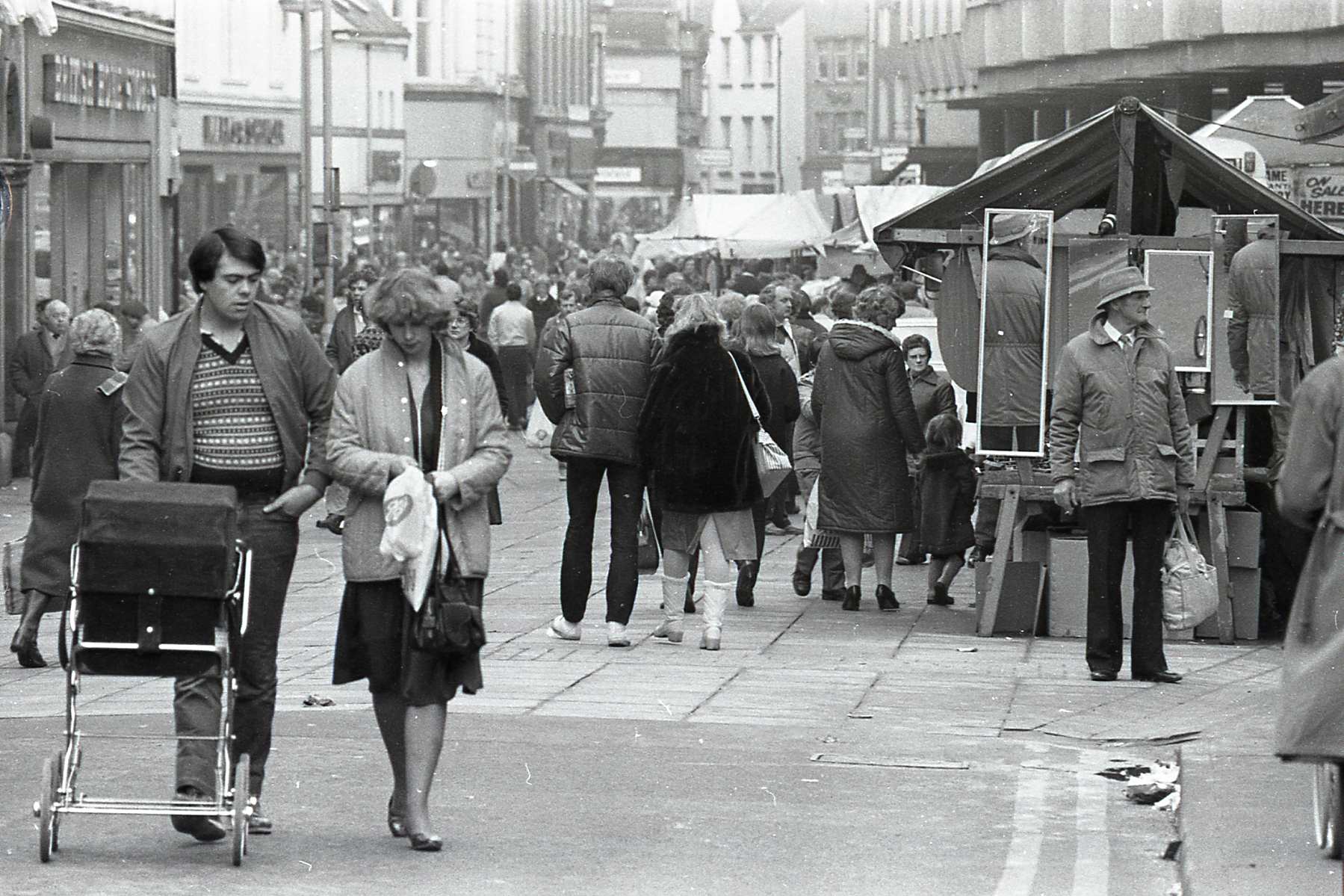 Shopping in Mansfield | Shops and Retail, Mansfield (Miscellaneous ...